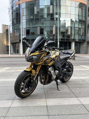 Yamaha FZ1 2006 in Vilnius, with an engine capacity of 1.00 L and mileage of 70 thousand km for 3700 €, photo 13 on AUTOMOTO.COM.LV