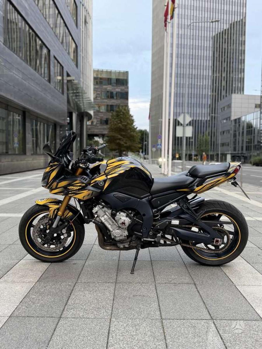 Yamaha FZ1 2006 in Vilnius, with an engine capacity of 1.00 L and mileage of 70 thousand km for 3700 €, photo 14 on AUTOMOTO.COM.LV