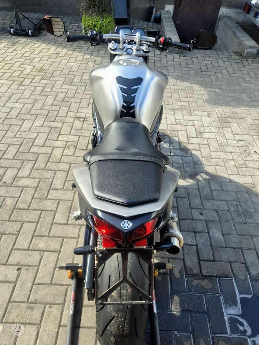 Ямаха FZ1 2006 в Пренай, объемом двигателя 1.00 л и пробегом 38 тыс. км за 3950 €, фото 10 на AUTOMOTO.COM.LV