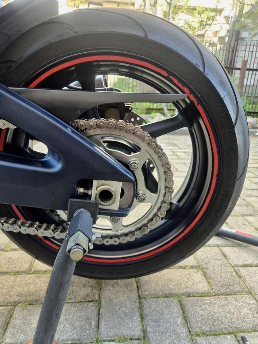 Ямаха FZ1 2006 в Пренай, объемом двигателя 1.00 л и пробегом 38 тыс. км за 3950 €, фото 26 на AUTOMOTO.COM.LV
