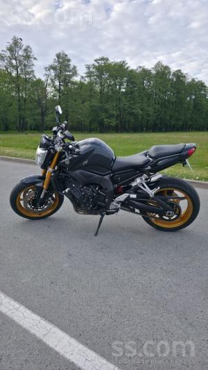 Yamaha FZ1 2007 in Liepaja, with an engine capacity of 1.00 L and mileage of 0 thousand km for 3950 €, photo 5 on AUTOMOTO.COM.LV