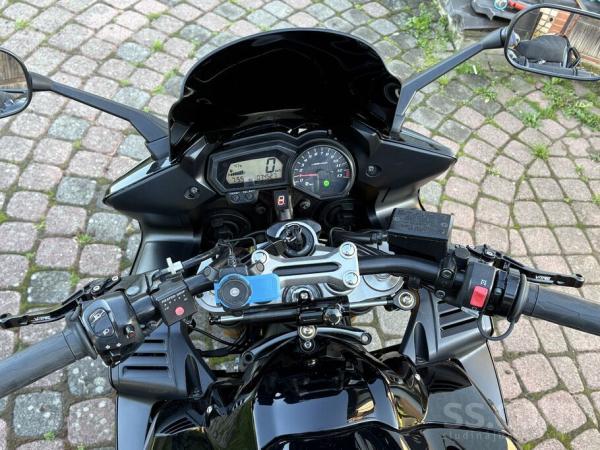 Ямаха FZ1 2007 в Лиепая, объемом двигателя 1.00 л и пробегом 0 тыс. км за 5190 €, фото 4 на AUTOMOTO.COM.LV