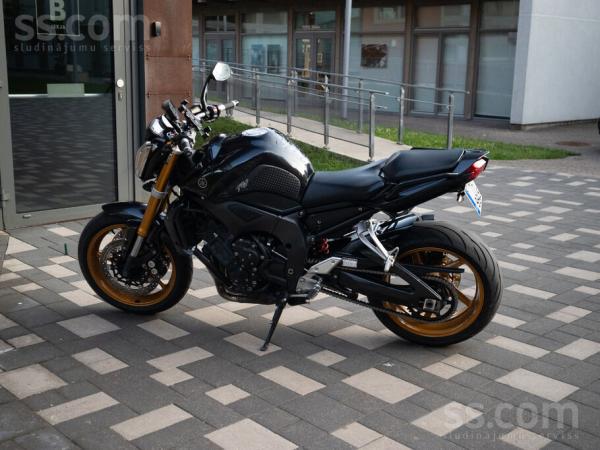 Yamaha FZ1 2007 in Liepaja, with an engine capacity of 1.00 L and mileage of 0 thousand km for 4200 €, photo 3 on AUTOMOTO.COM.LV