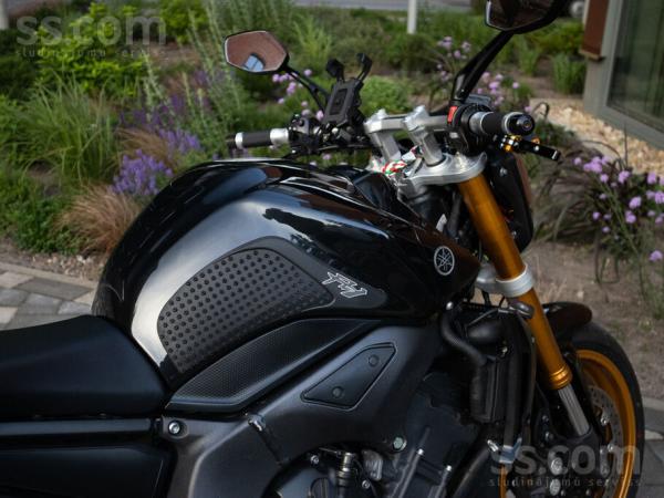 Yamaha FZ1 2007 in Liepaja, with an engine capacity of 1.00 L and mileage of 0 thousand km for 4200 €, photo 10 on AUTOMOTO.COM.LV