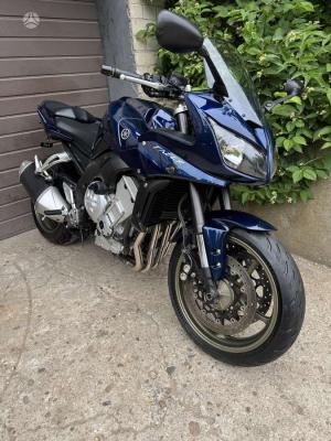 Yamaha FZ1 2008 in Prienai, with an engine capacity of 1.00 L and mileage of 35 thousand km for 4099 €, photo 3 on AUTOMOTO.COM.LV