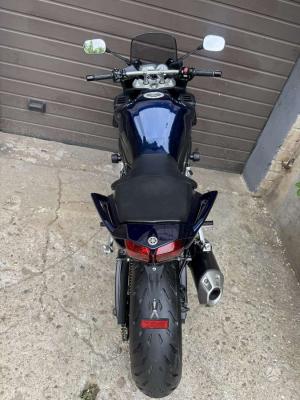 Yamaha FZ1 2008 in Prienai, with an engine capacity of 1.00 L and mileage of 35 thousand km for 4099 €, photo 11 on AUTOMOTO.COM.LV