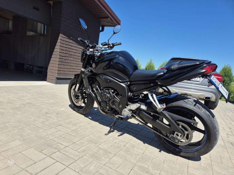 Yamaha FZ1 2008 in Alytus, with an engine capacity of 1.00 L and mileage of 39 thousand km for 3750 €, photo 3 on AUTOMOTO.COM.LV