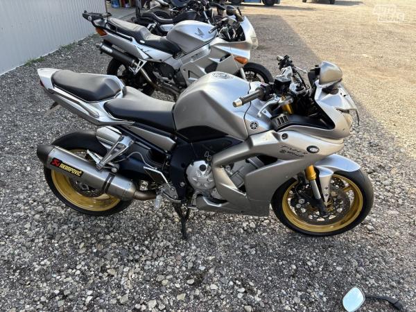 Yamaha FZ1 2008 Kelmė, ar dzinēja tilpumu 1.00 L un nobraukumu 32 tūkst. km par 2230 €, foto 3 vietnē AUTOMOTO.COM.LV