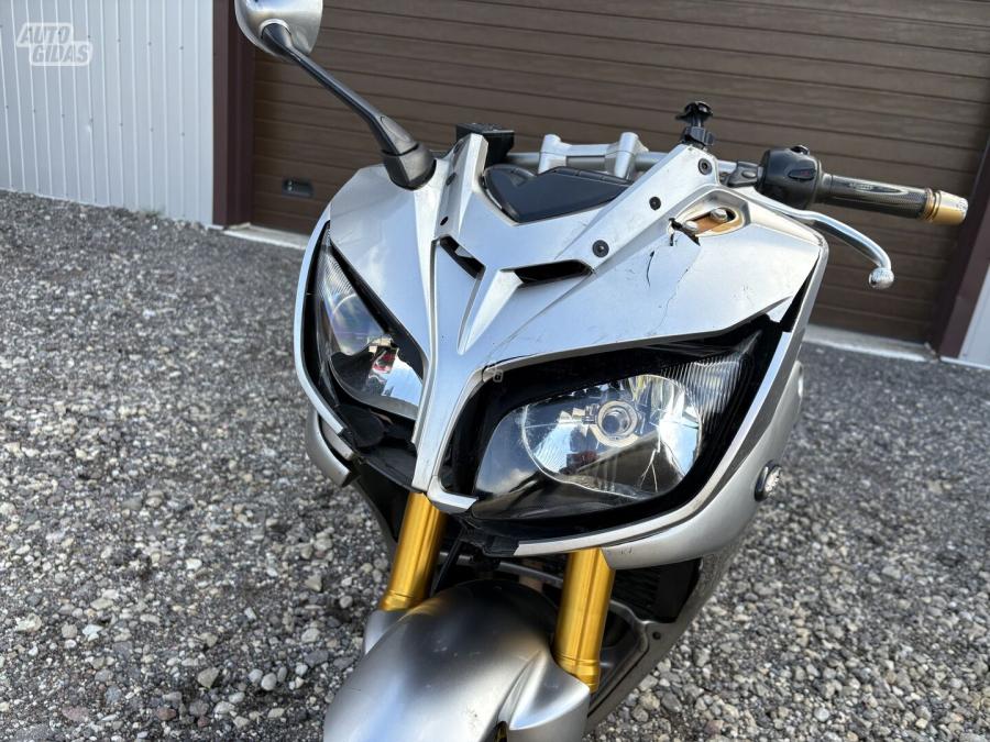Yamaha FZ1 2008 Kelmė, ar dzinēja tilpumu 1.00 L un nobraukumu 32 tūkst. km par 2230 €, foto 8 vietnē AUTOMOTO.COM.LV