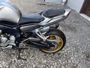 Yamaha FZ1 2008 Kelmė, ar dzinēja tilpumu 1.00 L un nobraukumu 32 tūkst. km par 2230 €, foto 11 vietnē AUTOMOTO.COM.LV