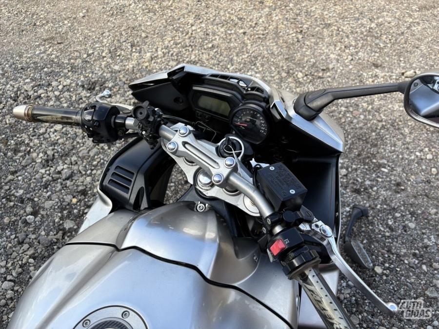 Yamaha FZ1 2008 Kelmė, ar dzinēja tilpumu 1.00 L un nobraukumu 32 tūkst. km par 2230 €, foto 15 vietnē AUTOMOTO.COM.LV