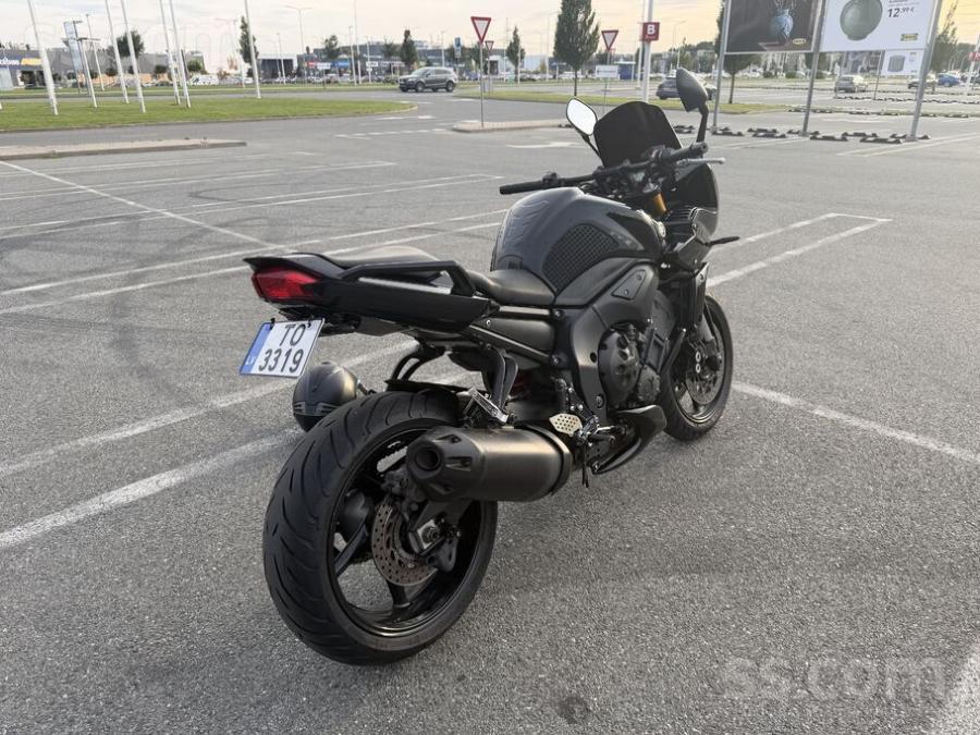 Yamaha FZ1 2009 in Riga, with an engine capacity of 1.00 L and mileage of 0 thousand km for 3700 €, photo 6 on AUTOMOTO.COM.LV