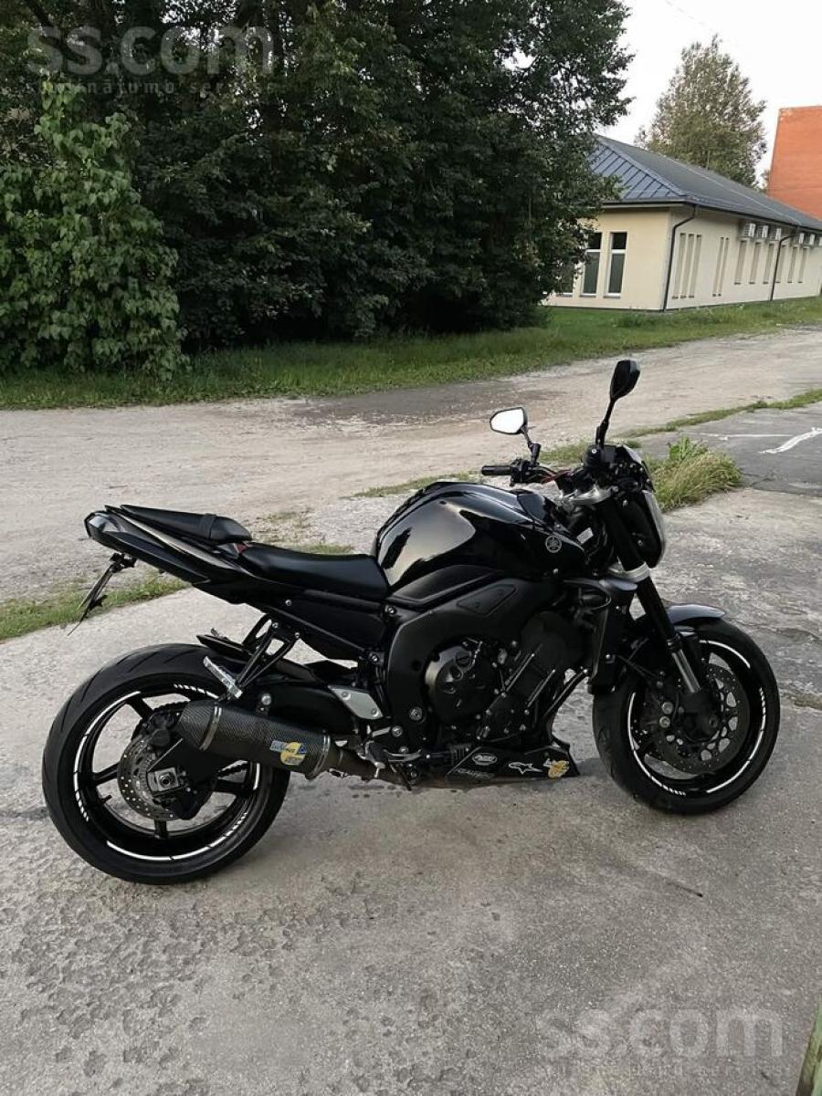 Yamaha FZ1 2010 in Riga, with an engine capacity of 1.00 L and mileage of 0 thousand km for 5580 €, photo 1 on AUTOMOTO.COM.LV