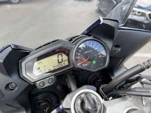 Yamaha FZ1 2010 in Kaunas, with an engine capacity of 1.00 L and mileage of 43 thousand km for 4150 €, photo 8 on AUTOMOTO.COM.LV