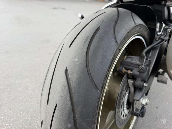 Yamaha FZ1 2010 in Kaunas, with an engine capacity of 1.00 L and mileage of 43 thousand km for 4150 €, photo 10 on AUTOMOTO.COM.LV