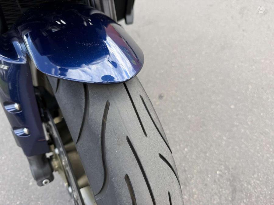 Yamaha FZ1 2010 in Kaunas, with an engine capacity of 1.00 L and mileage of 43 thousand km for 4150 €, photo 12 on AUTOMOTO.COM.LV
