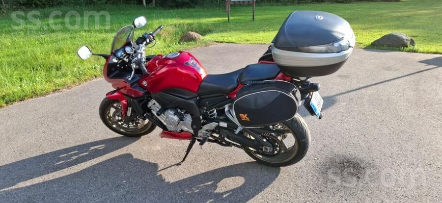 Yamaha FZ1 2011 Rīga, ar dzinēja tilpumu 1.00 L un nobraukumu 0 tūkst. km par 5190 €, foto 4 vietnē AUTOMOTO.COM.LV