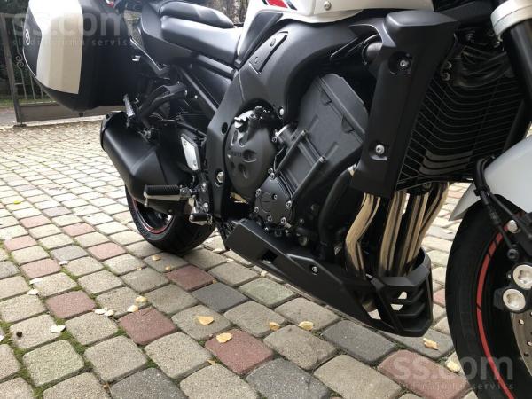 Yamaha FZ1 2013 Ogre, ar dzinēja tilpumu 1.00 L un nobraukumu 0 tūkst. km par 6500 €, foto 2 vietnē AUTOMOTO.COM.LV