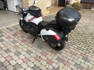 Yamaha FZ1 2013 Ogre, ar dzinēja tilpumu 1.00 L un nobraukumu 0 tūkst. km par 6500 €, foto 10 vietnē AUTOMOTO.COM.LV