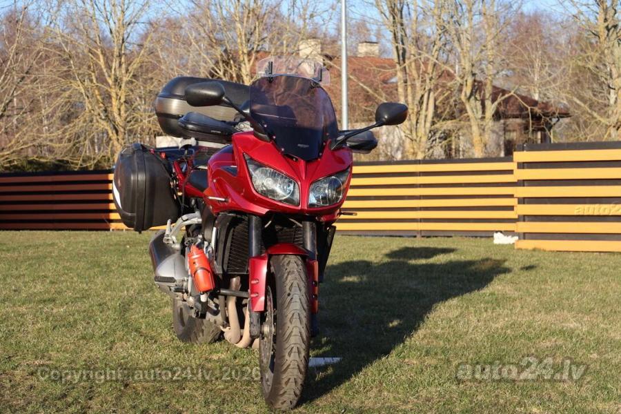 Red Yamaha FZ1 2008 in Tartu, with an engine capacity of 1.00 L and mileage of 60 thousand km for 3799 €, photo 3 on AUTOMOTO.COM.LV