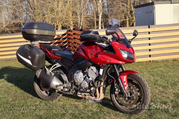 Sarkans Yamaha FZ1 2008 Tartu, ar dzinēja tilpumu 1.00 L un nobraukumu 60 tūkst. km par 3799 €, foto 9 vietnē AUTOMOTO.COM.LV