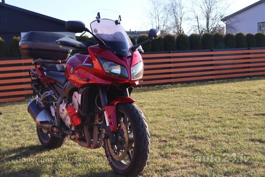 Sarkans Yamaha FZ1 2008 Tartu, ar dzinēja tilpumu 1.00 L un nobraukumu 60 tūkst. km par 3799 €, foto 11 vietnē AUTOMOTO.COM.LV