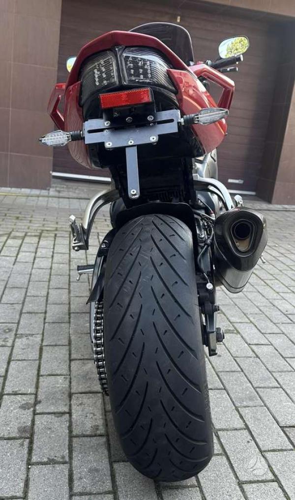 Red Yamaha FZ1 2008 in Kaunas, with an engine capacity of 1.00 L and mileage of 55 thousand km for 4150 €, photo 6 on AUTOMOTO.COM.LV
