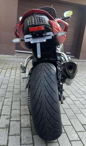 Red Yamaha FZ1 2008 in Kaunas, with an engine capacity of 1.00 L and mileage of 55 thousand km for 4150 €, photo 7 on AUTOMOTO.COM.LV