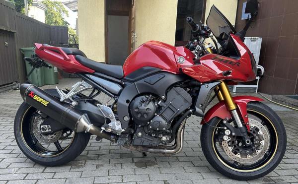 Red Yamaha FZ1 2008 in Kaunas, with an engine capacity of 1.00 L and mileage of 55 thousand km for 4150 €, photo 7 on AUTOMOTO.COM.LV