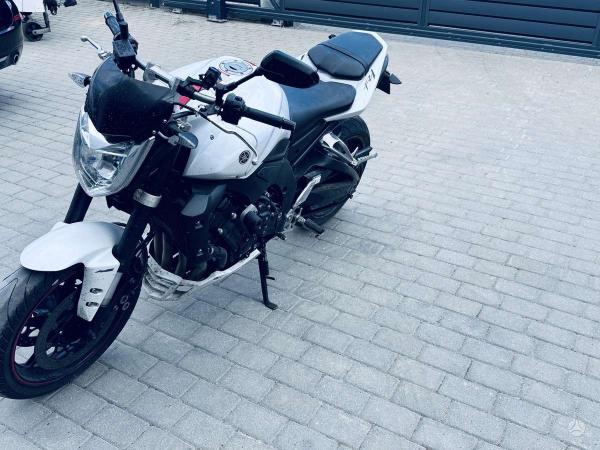 White Yamaha FZ1 2008 in Utena, with an engine capacity of 1.00 L and mileage of 43 thousand km for 3700 €, photo 2 on AUTOMOTO.COM.LV