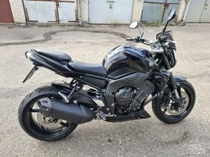 Black Yamaha FZ1N 2007 in Siauliai, with an engine capacity of 1.00 L and mileage of 57 thousand km for 6999 €, photo 4 on AUTOMOTO.COM.LV