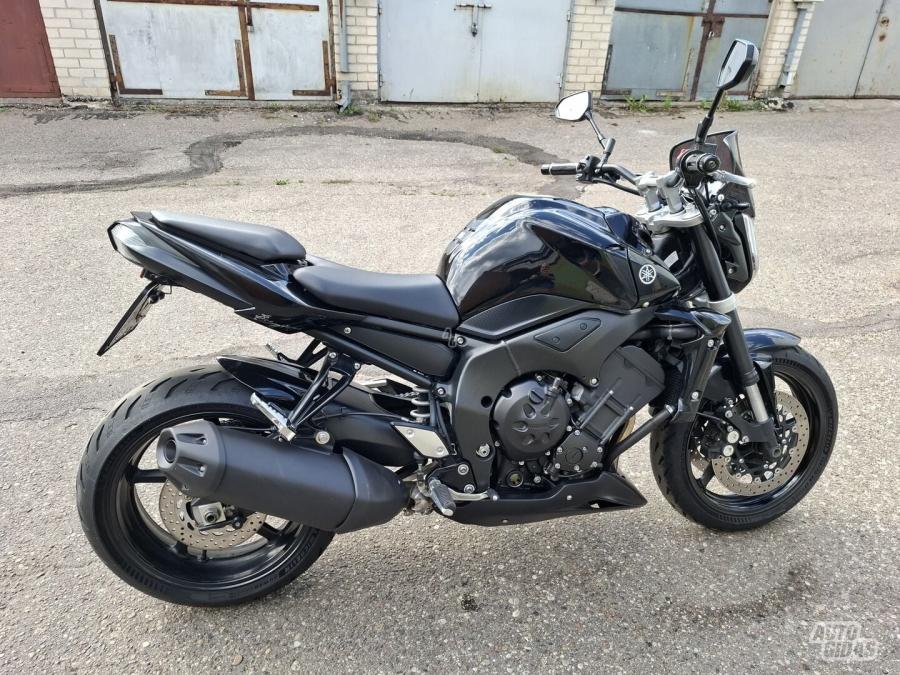 Black Yamaha FZ1N 2007 in Siauliai, with an engine capacity of 1.00 L and mileage of 57 thousand km for 6999 €, photo 4 on AUTOMOTO.COM.LV