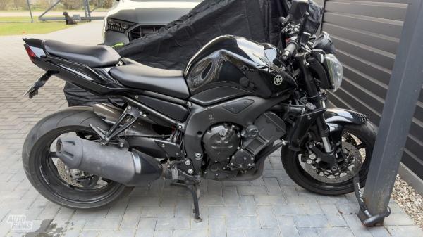 Melns Yamaha FZ1N 2008 Kauņa, ar dzinēja tilpumu 1.00 L un nobraukumu 60 tūkst. km par 4000 €, foto 3 vietnē AUTOMOTO.COM.LV
