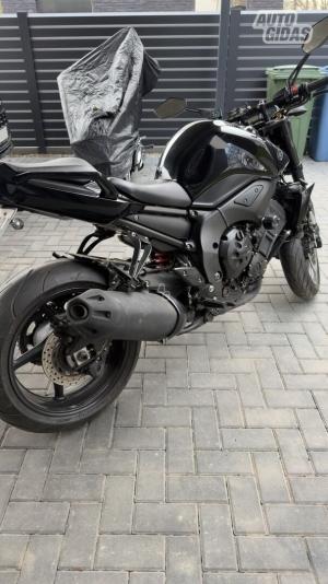 Black Yamaha FZ1N 2008 in Kaunas, with an engine capacity of 1.00 L and mileage of 60 thousand km for 4000 €, photo 5 on AUTOMOTO.COM.LV