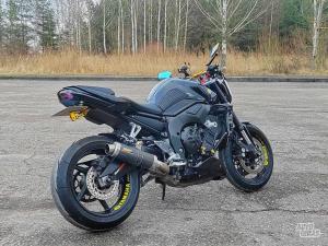 Melns Yamaha FZ1N 2009 Viļņa, ar dzinēja tilpumu 1.00 L un nobraukumu 41 tūkst. km par 4999 €, foto 8 vietnē AUTOMOTO.COM.LV