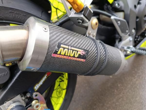 Melns Yamaha FZ1N 2009 Viļņa, ar dzinēja tilpumu 1.00 L un nobraukumu 41 tūkst. km par 4999 €, foto 9 vietnē AUTOMOTO.COM.LV