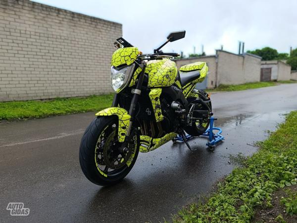 Melns Yamaha FZ1N 2009 Viļņa, ar dzinēja tilpumu 1.00 L un nobraukumu 41 tūkst. km par 4999 €, foto 10 vietnē AUTOMOTO.COM.LV