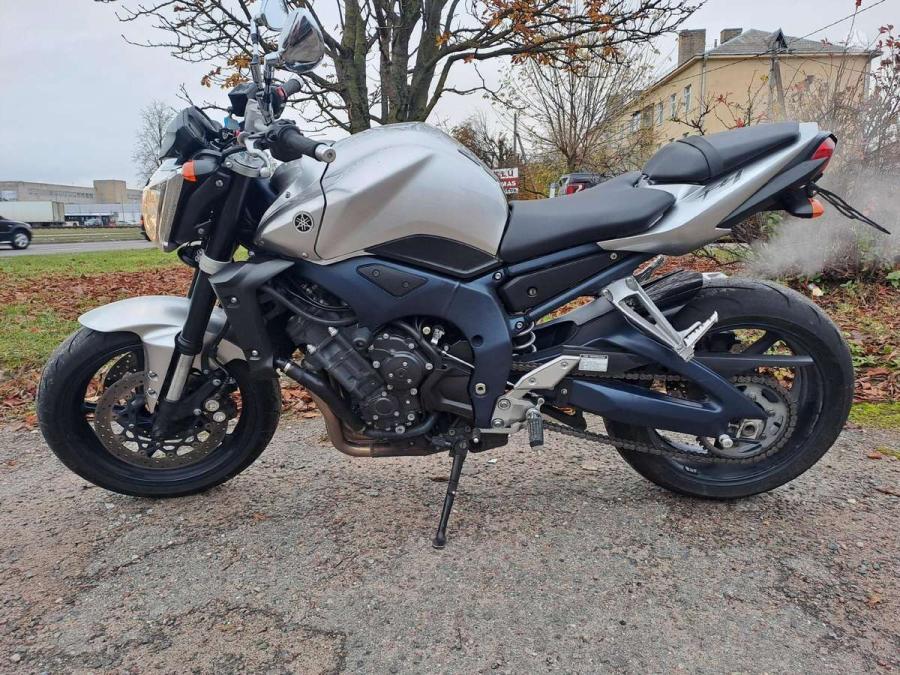 Grey Yamaha FZ1N 2006 in Panevezys, with an engine capacity of 1.00 L and mileage of 56 thousand km for 3500 €, photo 1 on AUTOMOTO.COM.LV