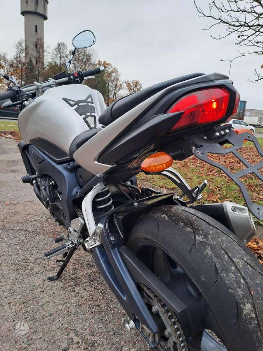 Grey Yamaha FZ1N 2006 in Panevezys, with an engine capacity of 1.00 L and mileage of 56 thousand km for 3500 €, photo 11 on AUTOMOTO.COM.LV