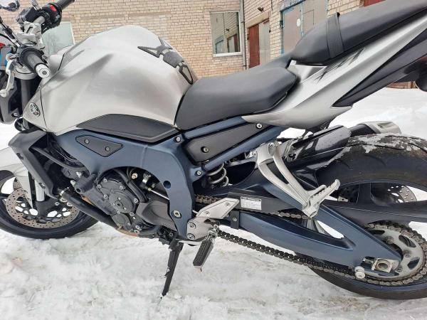 Серый Ямаха FZ1N 2006 в Паневежис, объемом двигателя 1.00 л и пробегом 58 тыс. км за 3550 €, фото 6 на AUTOMOTO.COM.LV