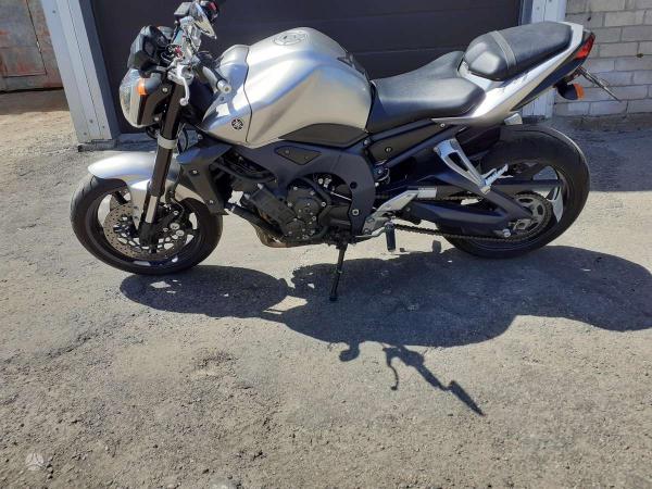 Серый Ямаха FZ1N 2006 в Паневежис, объемом двигателя 1.00 л и пробегом 56 тыс. км за 3450 €, фото 1 на AUTOMOTO.COM.LV