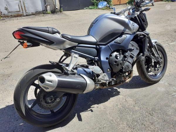 Серый Ямаха FZ1N 2006 в Паневежис, объемом двигателя 1.00 л и пробегом 56 тыс. км за 3450 €, фото 6 на AUTOMOTO.COM.LV