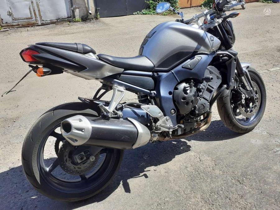 Серый Ямаха FZ1N 2006 в Паневежис, объемом двигателя 1.00 л и пробегом 56 тыс. км за 3450 €, фото 7 на AUTOMOTO.COM.LV
