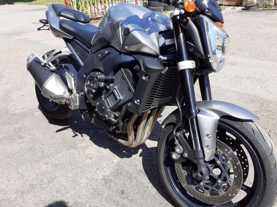 Серый Ямаха FZ1N 2006 в Паневежис, объемом двигателя 1.00 л и пробегом 56 тыс. км за 3450 €, фото 9 на AUTOMOTO.COM.LV