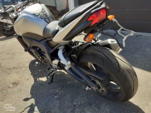 Grey Yamaha FZ1N 2007 in Panevezys, with an engine capacity of 1.00 L and mileage of 56 thousand km for 3550 €, photo 3 on AUTOMOTO.COM.LV