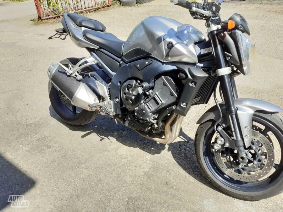 Grey Yamaha FZ1N 2007 in Panevezys, with an engine capacity of 1.00 L and mileage of 56 thousand km for 3550 €, photo 12 on AUTOMOTO.COM.LV