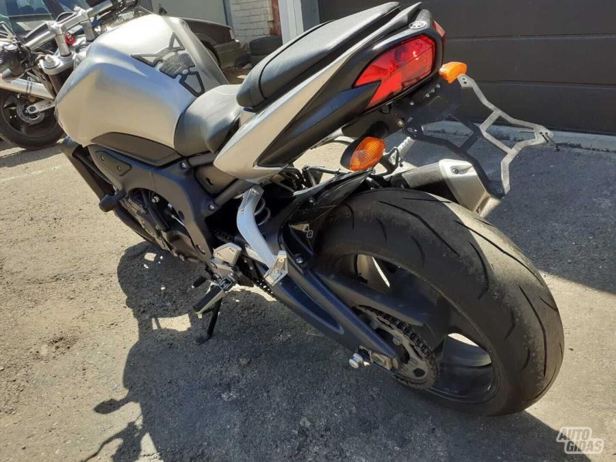 Grey Yamaha FZ1N 2007 in Panevezys, with an engine capacity of 1.00 L and mileage of 56 thousand km for 3600 €, photo 3 on AUTOMOTO.COM.LV