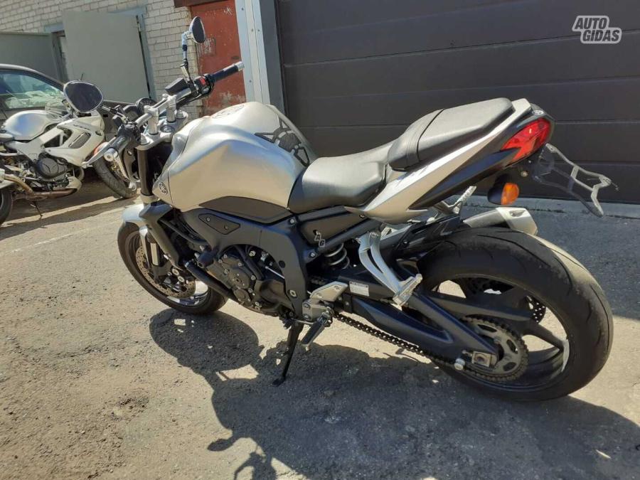 Grey Yamaha FZ1N 2007 in Panevezys, with an engine capacity of 1.00 L and mileage of 56 thousand km for 3600 €, photo 5 on AUTOMOTO.COM.LV