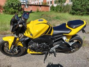 Ямаха FZ1N 2006 в Цесис, объемом двигателя 1.00 л и пробегом 0 тыс. км за 4700 €, фото  на AUTOMOTO.COM.LV