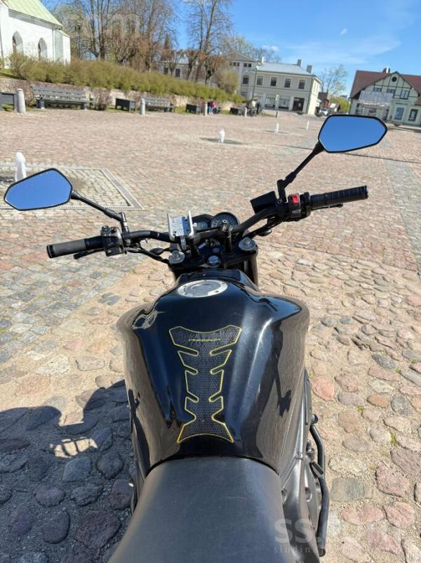Yamaha FZ1N 2008 Rīga, ar dzinēja tilpumu 1.00 L un nobraukumu 0 tūkst. km par 3950 €, foto 4 vietnē AUTOMOTO.COM.LV